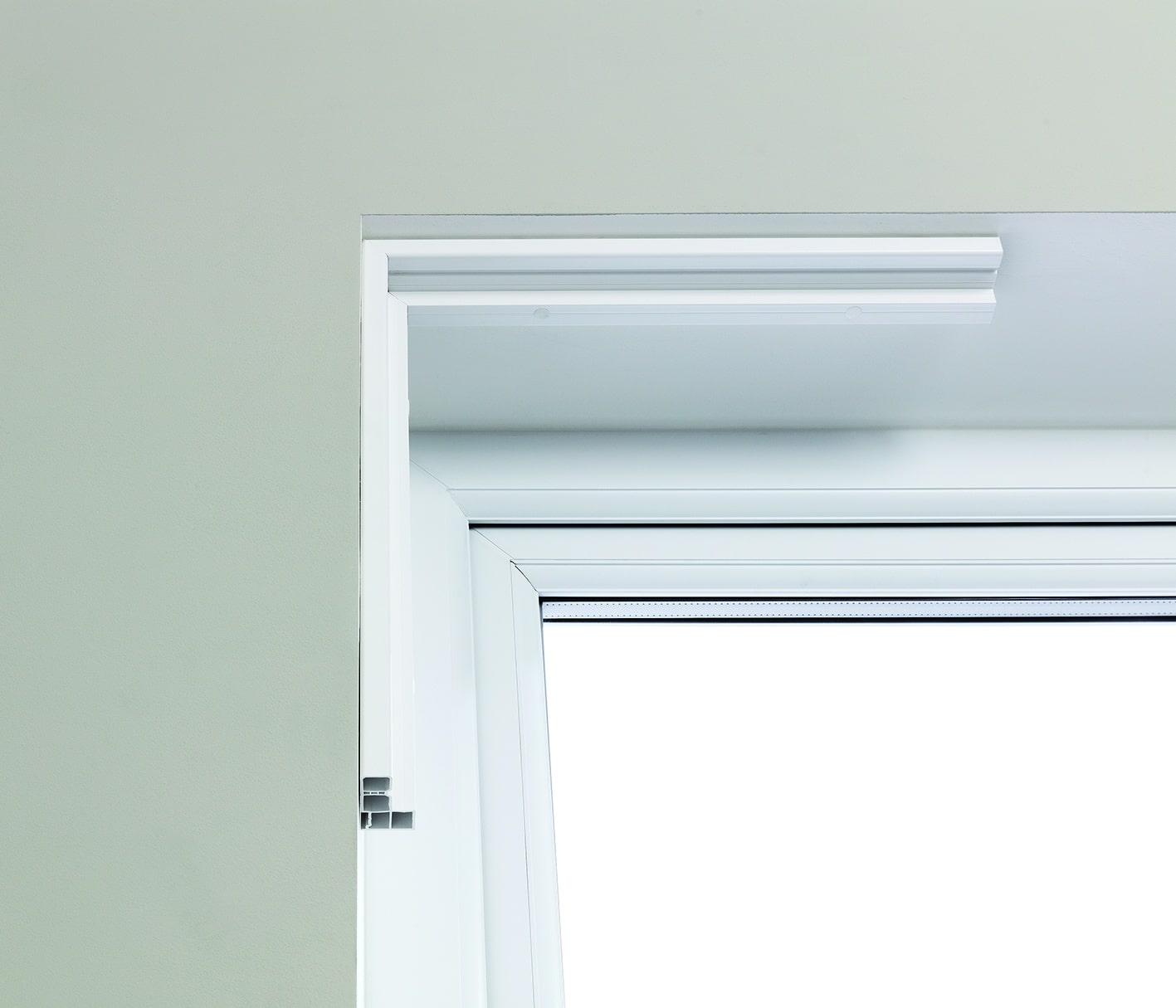 Urban Shutters Artic Moda Full Height Mid Rail - InHouseBlinds.ie